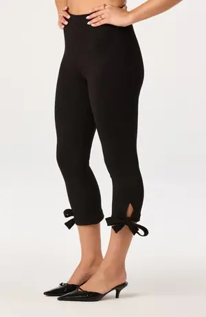 Astr The Label Eliza Tie Cuff Capri Pants