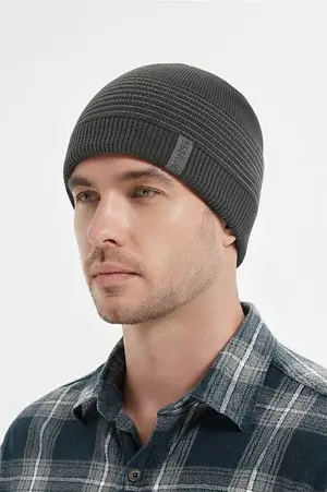 KANUT SPORTS Ribbed Knit Beanie With Reflective Stripes - Charcoal