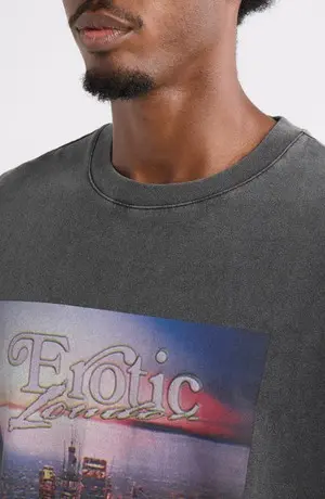 CRIMINAL DAMAGE Erotic City Graphic T-shirt