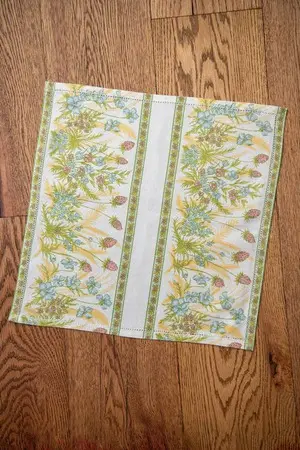 MODERN PRAIRIE Clover Luncheon Napkins