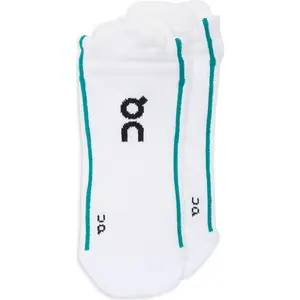 On Court Low Ankle Socks - White/neem