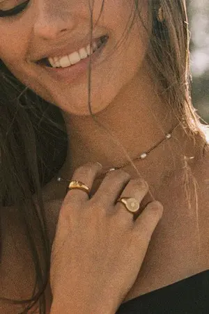 ATOLEA Dainty Pearl Choker - Gold