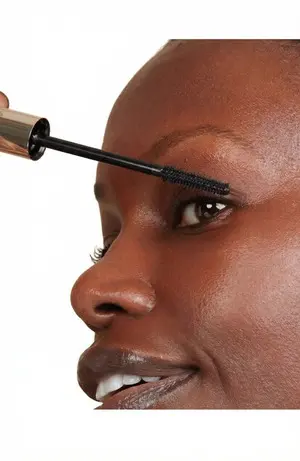 MONIKA BLUNDER Architect Eyes Buildable Mascara