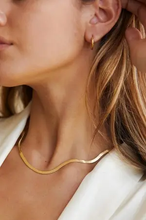 ATOLEA Kauai Herringbone Choker Necklace - Gold