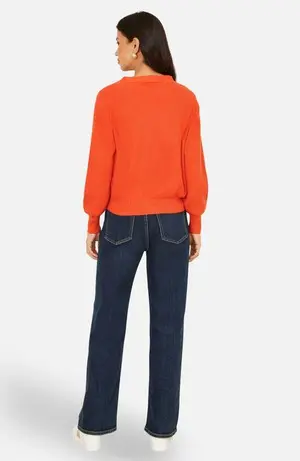 YUMI Relaxed Fit V-neck Cardigan