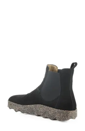 Fly London Cuber Chelsea Bootie - Black