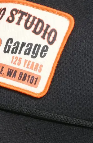 SANTO STUDIO Garage Snapback Trucker Hat