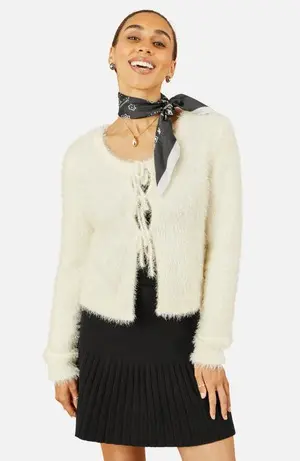 YUMI Eyelash Fluffy Tie Front Bolero