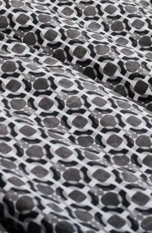 Bugatchi Axel Shaped Long Sleeve Patterned Shirt