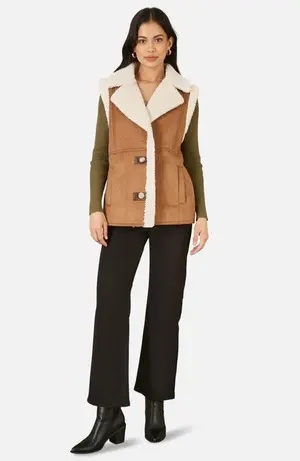 YUMI Button Up Gilet