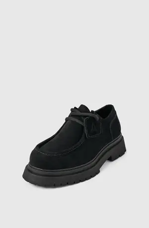 Manière De Voir The Atelier Suede Lace-up Shoe