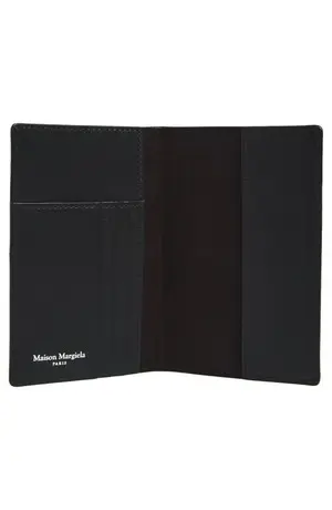 MAISON MARGIELA Grained Leather Passport Holder