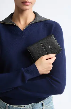 MAISON MARGIELA Grained Leather Passport Holder