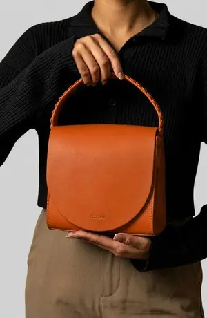 Écotorie Margaux Leather Crossbody Bag