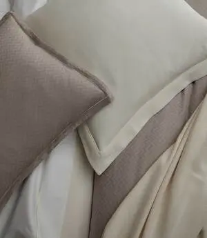 PEACOCK ALLEY Savoy Jacquard Duvet Set - Platinum