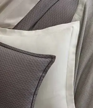 PEACOCK ALLEY Savoy Jacquard Duvet Set - Platinum