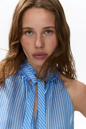 H&M Ruffled Bow-collar Top