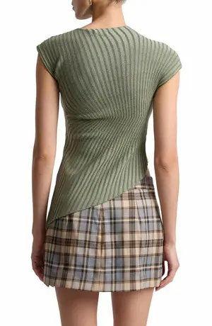 Avec Les Filles Radial Rib Asymmetric Mock Neck Top