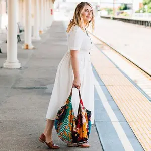 TEN THOUSAND VILLAGES Sari Shop Slouchy Bag