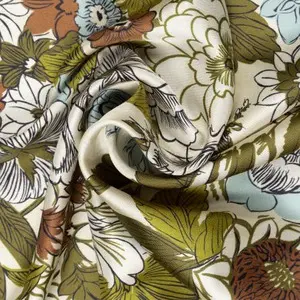 Echo Vase Silk Square - Olive
