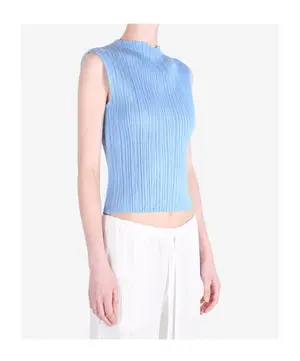 Issey Miyake Monthly Colors : August Top