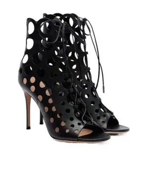 GIANVITO ROSSI Perforated Leather Pumps - Black