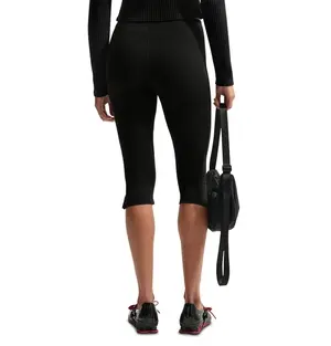 Nike Chill Jersey Tight High Rise Capri Leggings