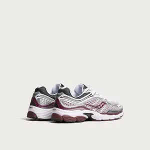 Saucony Progrid Omni 9 Sneaker