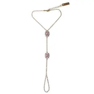 STUDIO BALOGE Carré Hand Chain In Bright