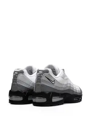 Nike Air Max 95 Round-toe Low-top Sneakers