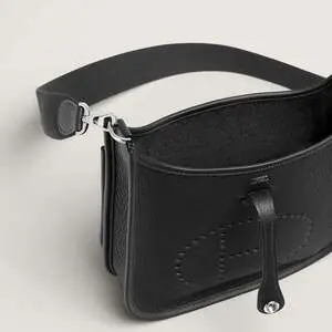 Hermès Evelyne 23 Pocket Iii Shoulder Bag