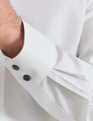 CHARLES TYRWHITT Non-iron Twill With Contrast Buttons Slim Fit Shirt