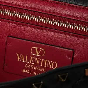 Valentino Garavani Quilted Leather Shoulder Bag With Rockstud Embellishment