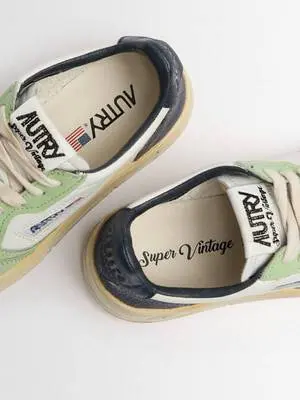 AUTRY Lace Up Casual Sneakers - Nude