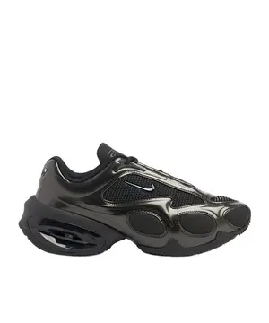 Nike Minimal Low Top Sneakers - No