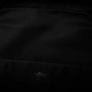 Gucci Solid Color Shoulder Bag