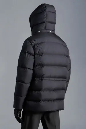 Moncler Bauges Short Down Jacket