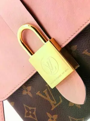 LOUIS VUITTON Locky Handbag Monogram Canvas With Leather Bb Satchel