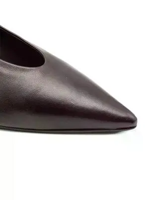 CHANTAL Tapered-toe Pumps