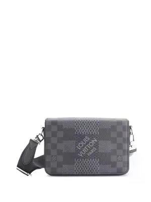 LOUIS VUITTON Studio Messenger Bag Damier Graphite 3d - Black