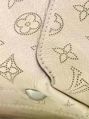 LOUIS VUITTON Hina Handbag Mahina Leather Pm Shoulder Bag