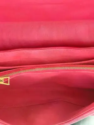 LOUIS VUITTON New Wave Chain Bag Nm Quilted Leather Mm Crossbody Bag