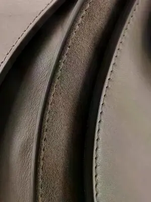 Chloé Tess Large Leather Crossbody Bag - Neutrals