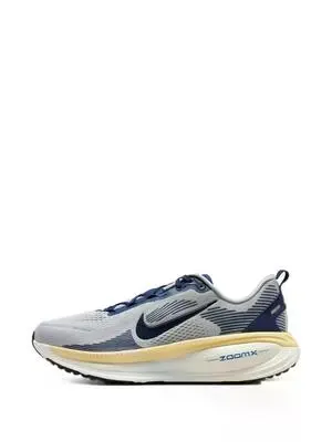 Nike Vomero 18 Sneakers