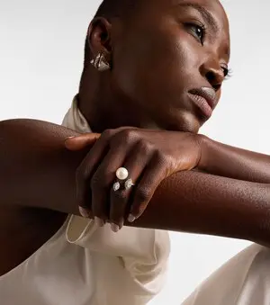 Yeprem Pearlescent 18kt White Gold Ring With Diamonds And Pearl