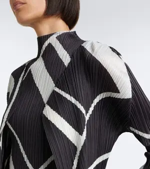 Issey Miyake Fold Line Pleated Printed Cardigan