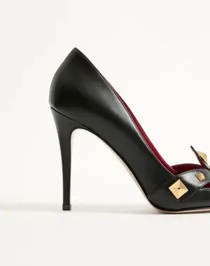 Valentino Garavani Studded Kidskin Leather Pumps - Black