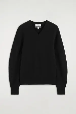 Cos Sculpted Cashmere V-neck Sweater - Black