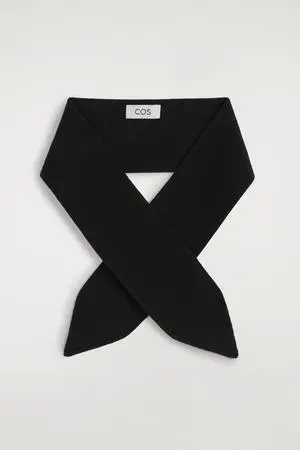 Cos Merino Wool Neck Scarf - Black