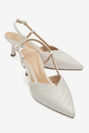 PROLOGUE SHOES Mavero Slingback Stiletto Pump Ecru